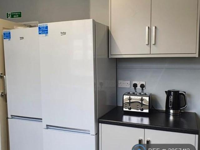 1 bedroom house share to rent