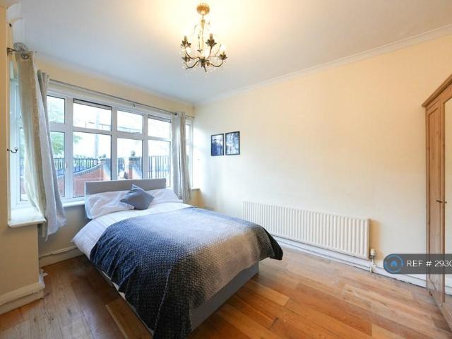 1 bedroom house share to rent