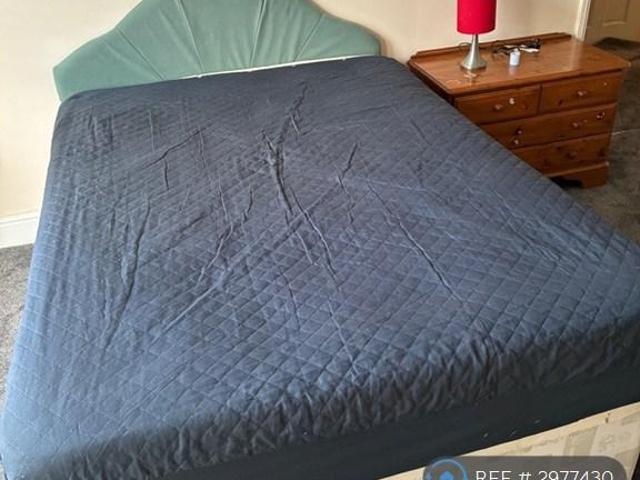 1 bedroom house share to rent