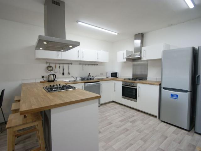 1 bedroom house share to rent