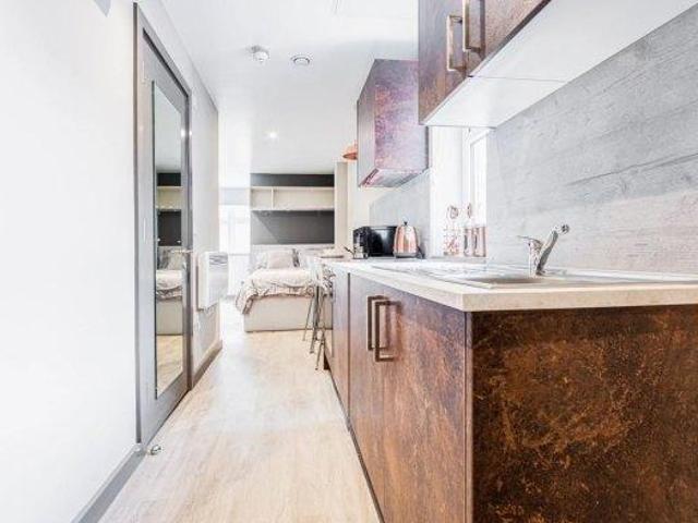 1 bedroom house share to rent