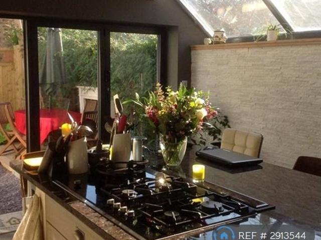 1 bedroom house share to rent