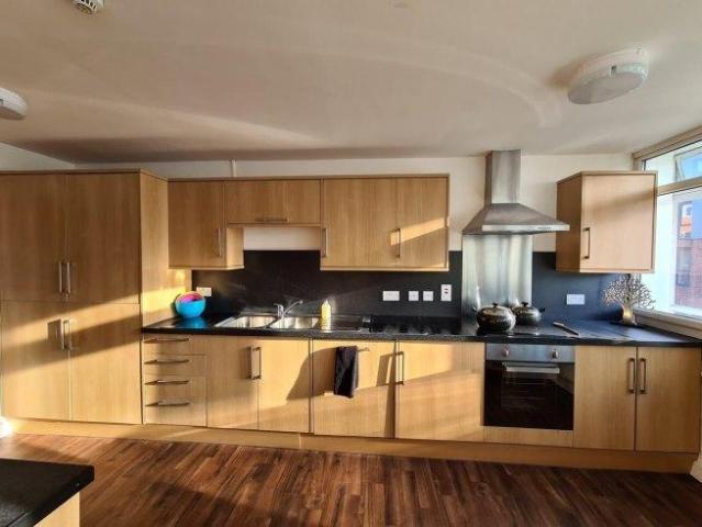 1 bedroom house share to rent