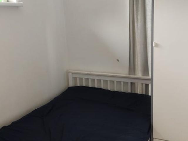1 bedroom house share to rent