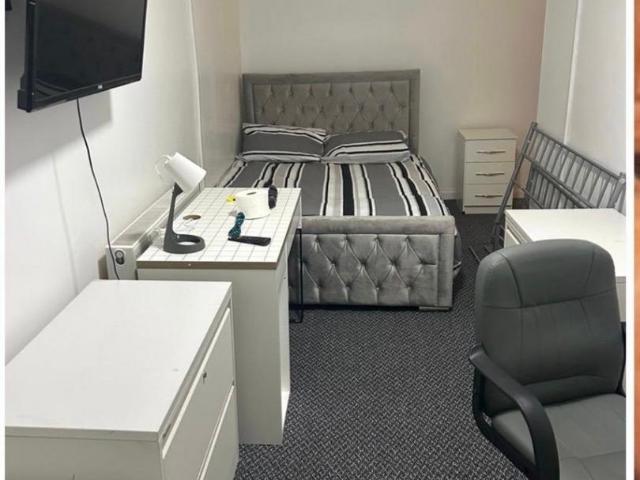 1 bedroom house share to rent