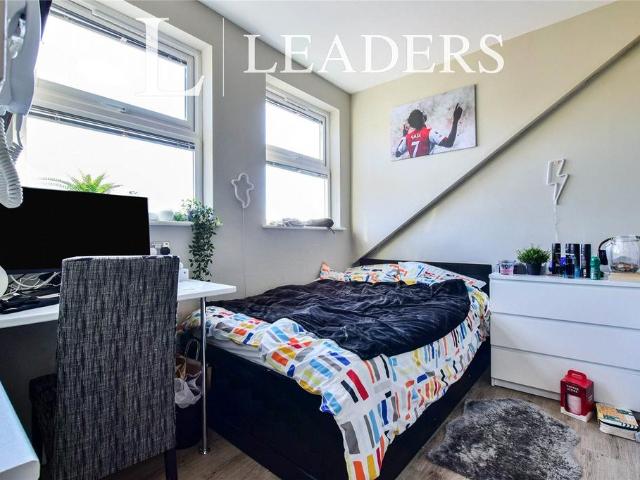 1 bedroom house share to rent