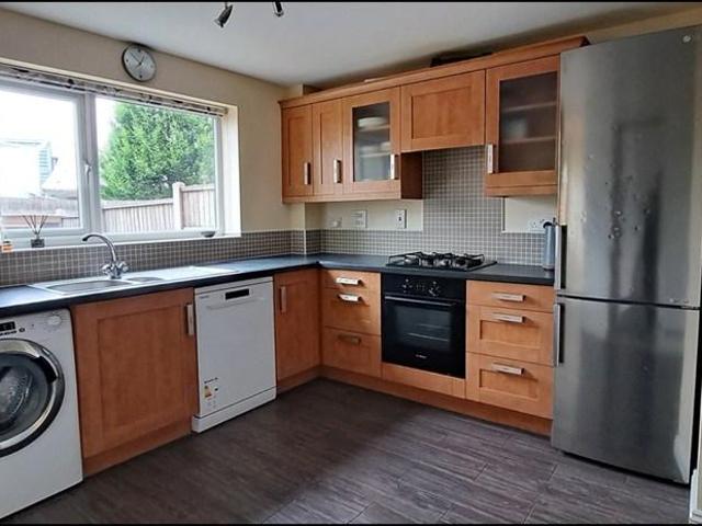 1 bedroom house share to rent