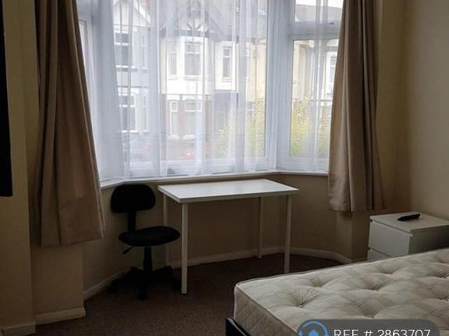 1 bedroom house share to rent