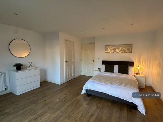 1 bedroom house share to rent