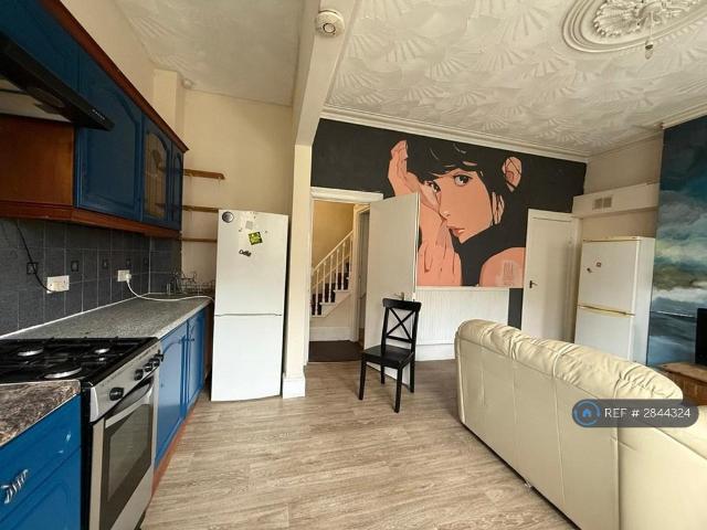 1 bedroom house share to rent