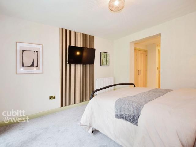 1 bedroom house share to rent