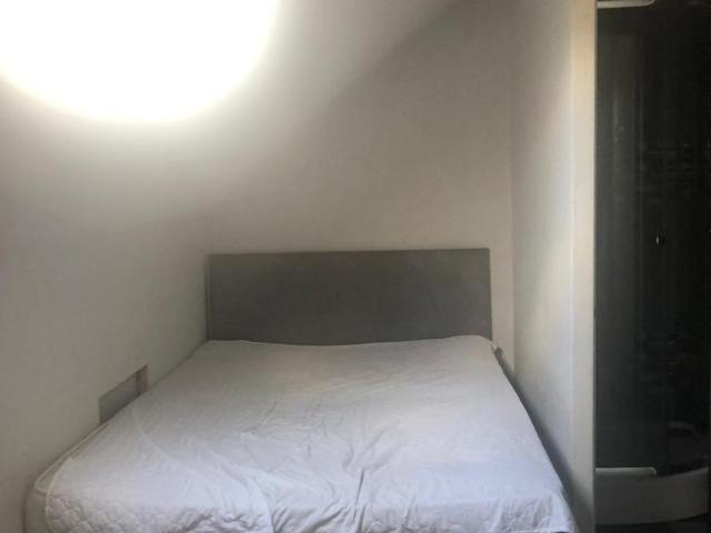 1 bedroom house share to rent