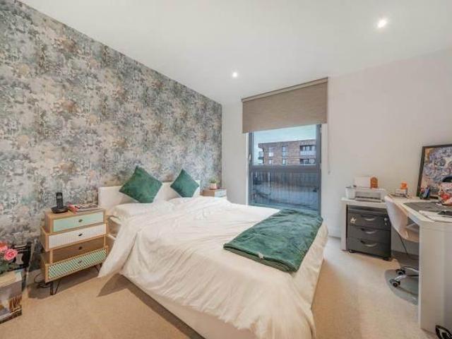 1 bedroom house share to rent