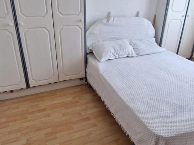 1 bedroom house share to rent