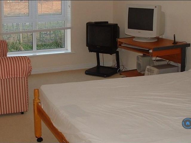 1 bedroom house share to rent