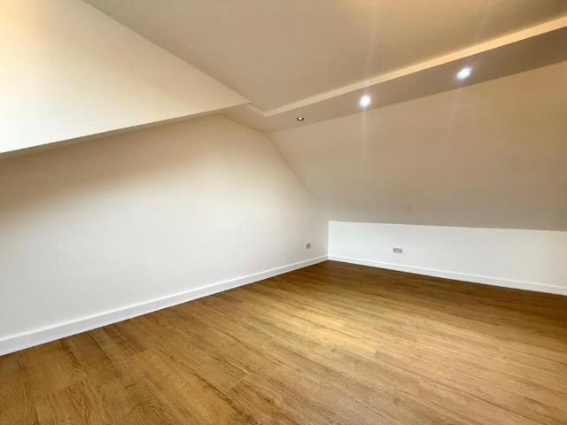 1 bedroom house share to rent