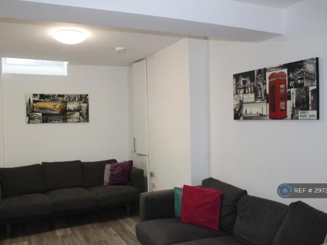 1 bedroom house share to rent