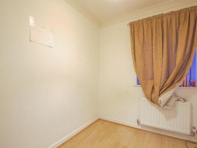 1 bedroom house share to rent