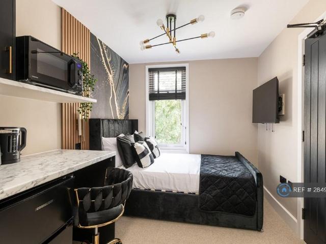 1 bedroom house share to rent