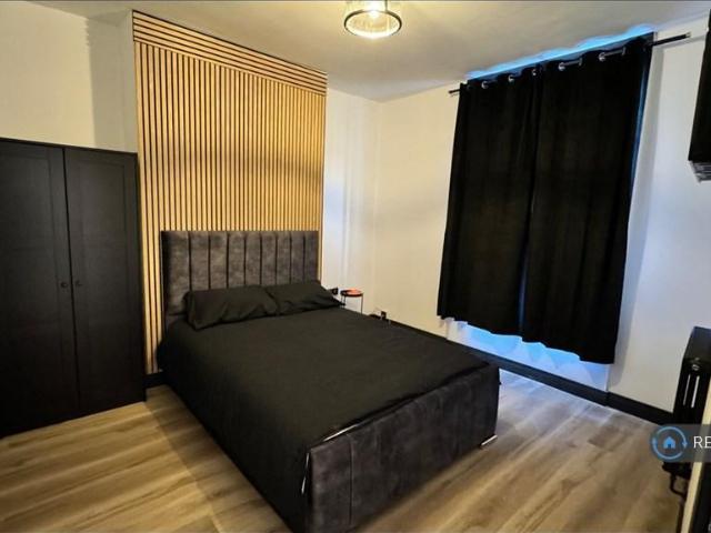 1 bedroom house share to rent