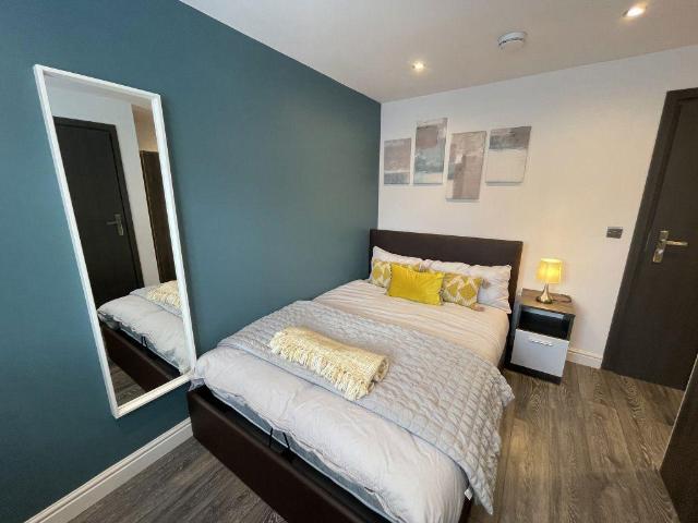 1 bedroom house share to rent