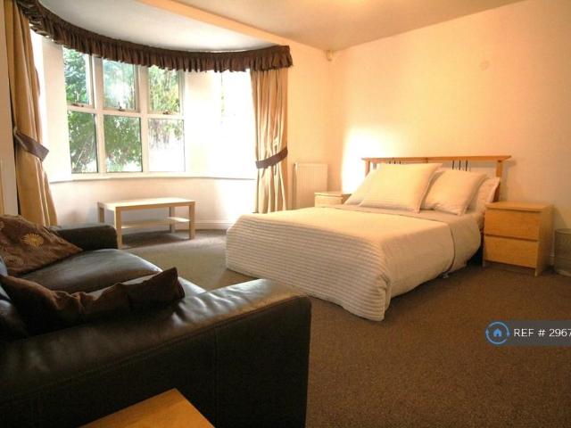1 bedroom house share to rent