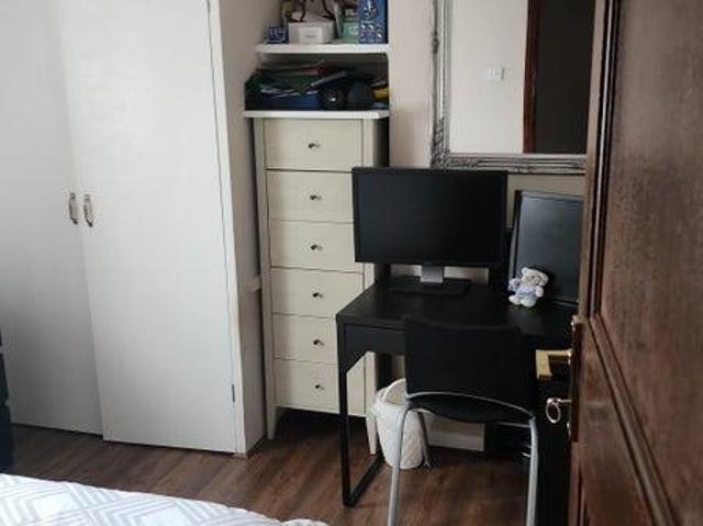 1 bedroom house share to rent