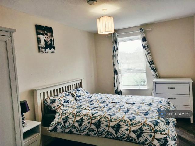 1 bedroom house share to rent