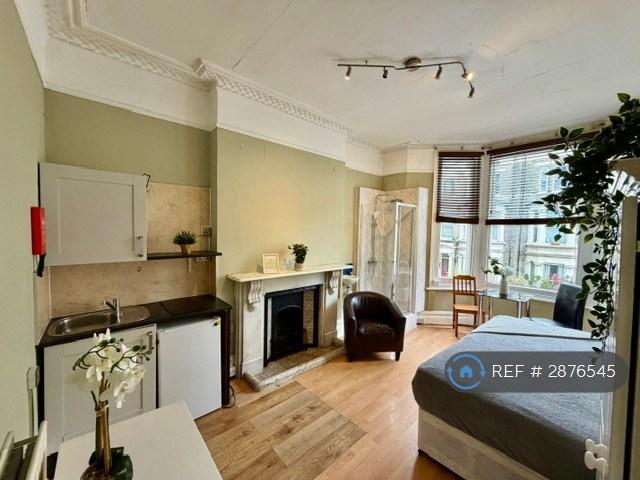 1 bedroom house share to rent