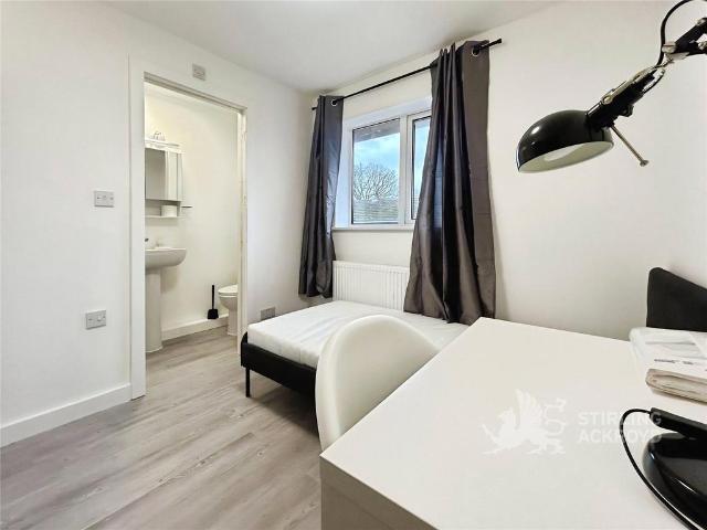 1 bedroom house share to rent