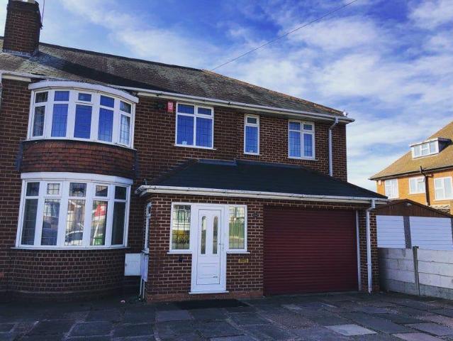 1 bedroom house share to rent