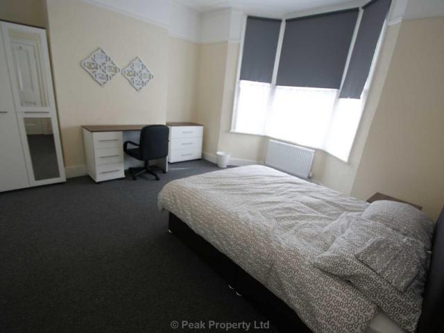 1 bedroom house share to rent