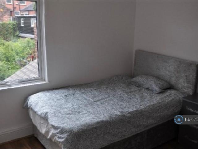 1 bedroom house share to rent