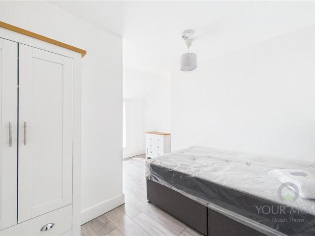 1 bedroom house share to rent
