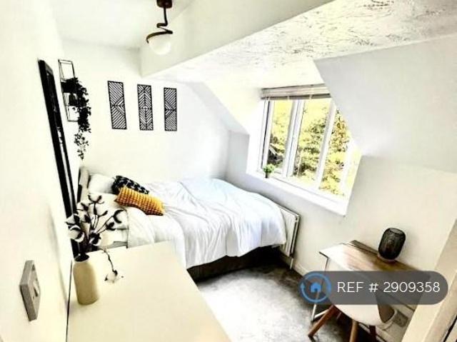 1 bedroom house share to rent
