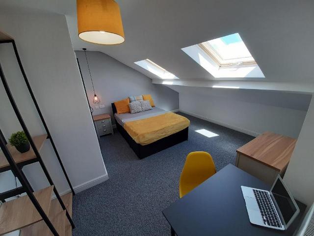 1 bedroom house share to rent