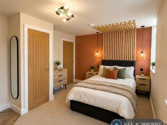 1 bedroom house share to rent