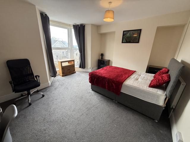 1 bedroom house share to rent