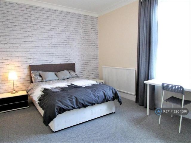1 bedroom house share to rent