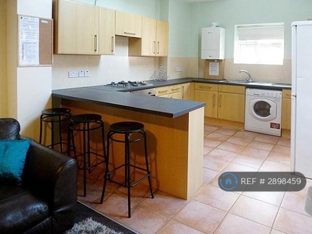 1 bedroom house share to rent