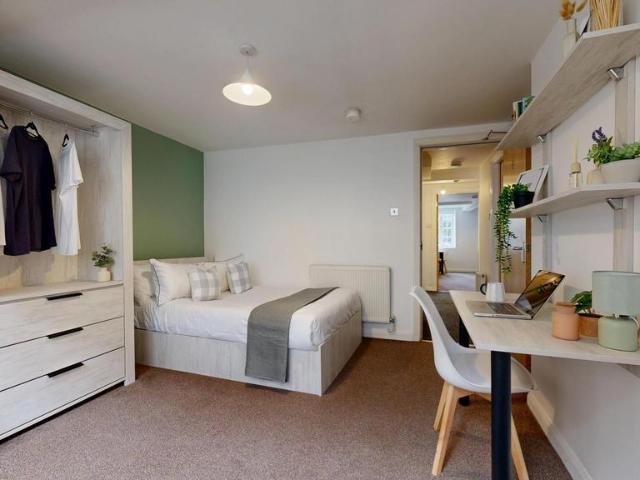 1 bedroom house share to rent
