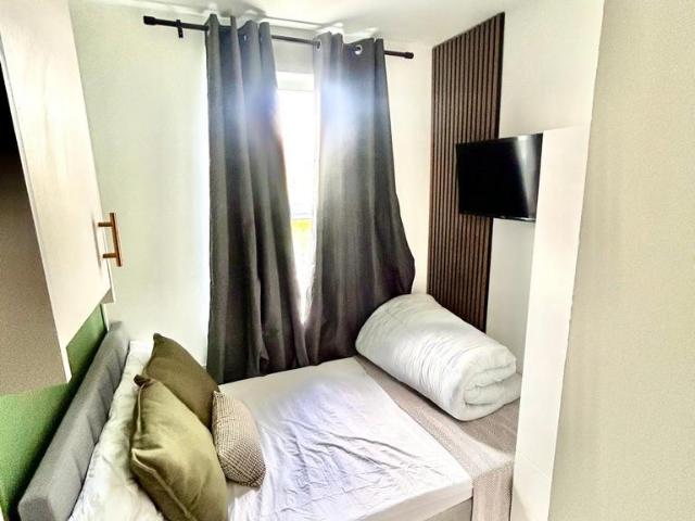 1 bedroom house share to rent
