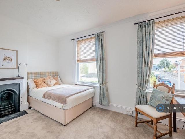 1 bedroom house share to rent