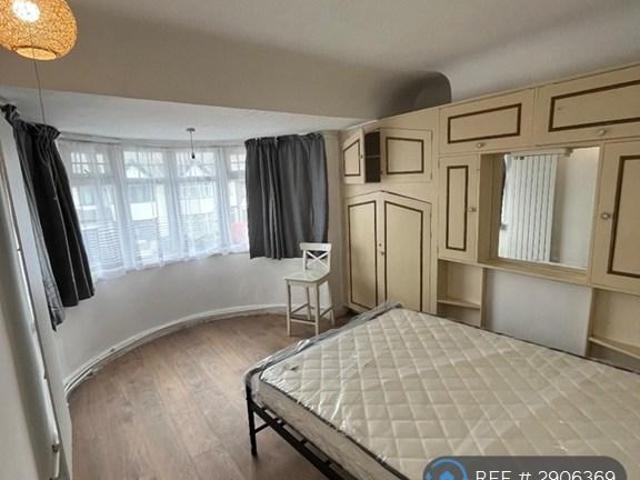 1 bedroom house share to rent
