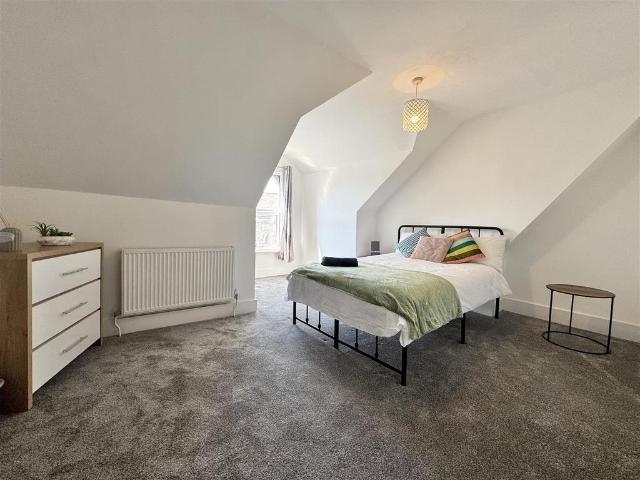 1 bedroom house share to rent
