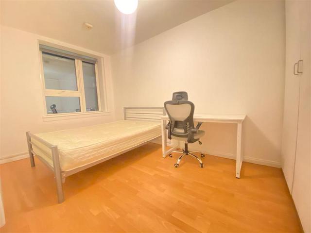 1 bedroom house share to rent