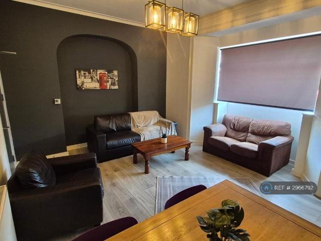 1 bedroom house share to rent