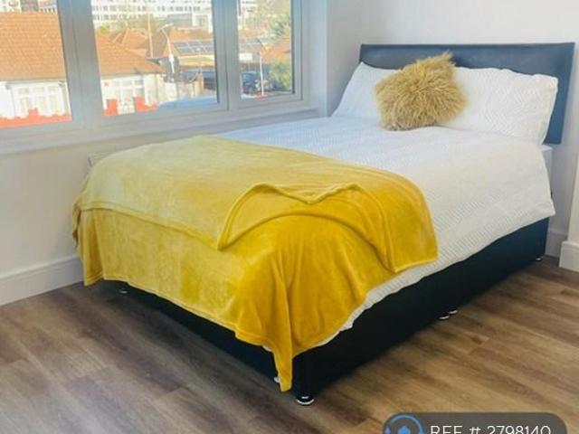 1 bedroom house share to rent