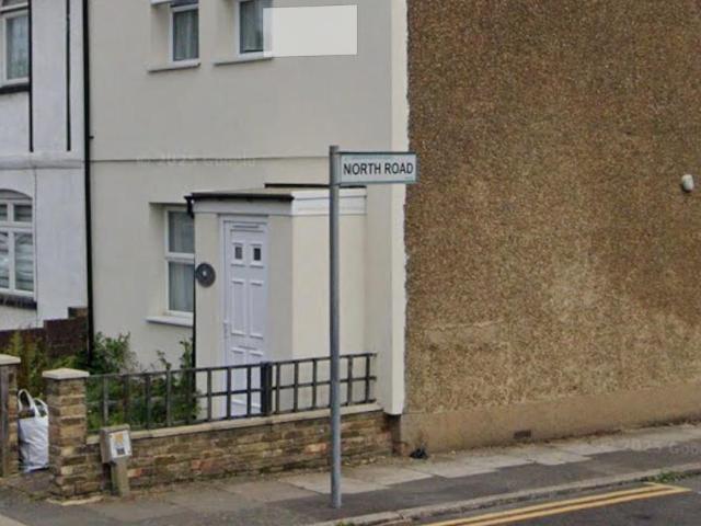 1 bedroom house share to rent