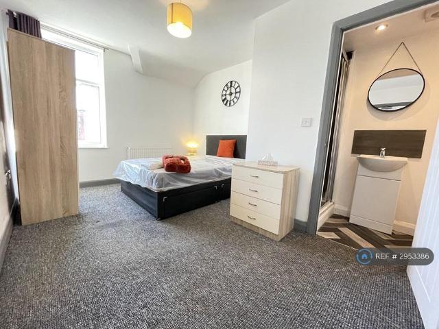 1 bedroom house share to rent